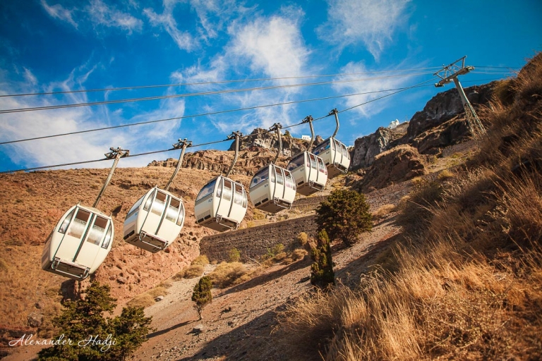 Santorini cable car: a transfer option to get from Old port to Fira